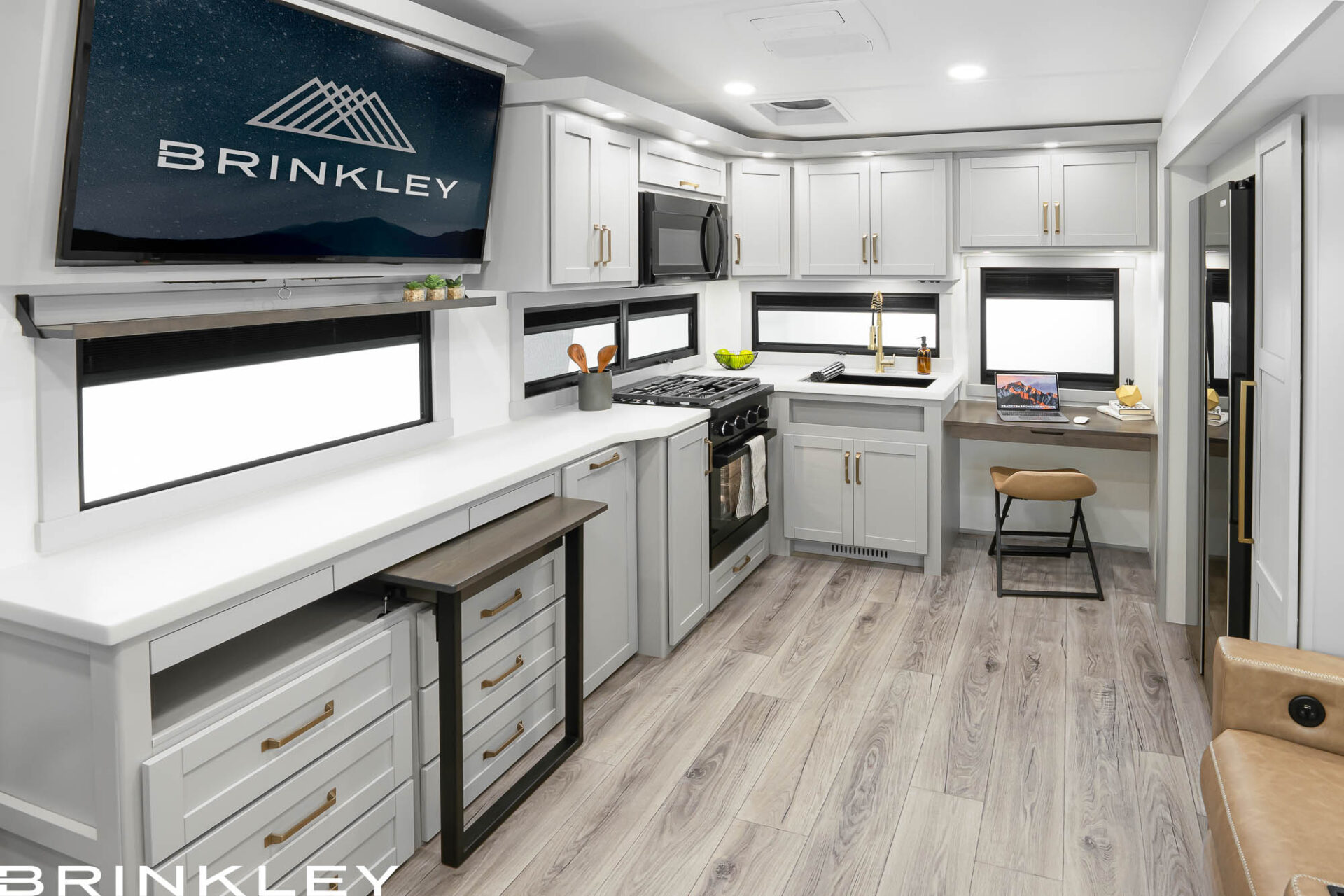 Model Z 2680 Fifth Wheels | Brinkley RV