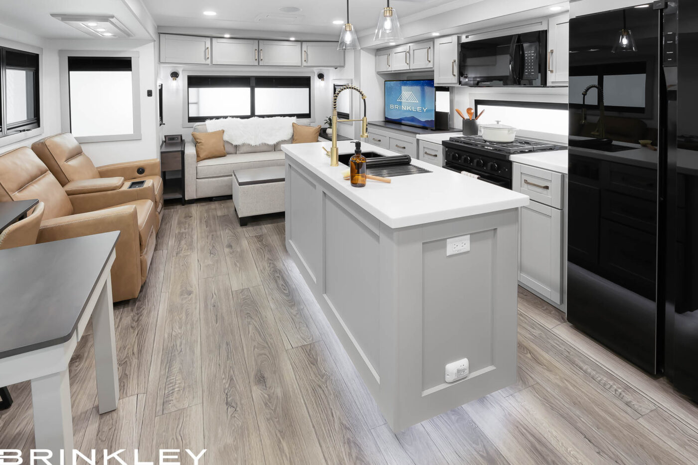 Model Z AIR 310 Travel Trailers | Brinkley RV