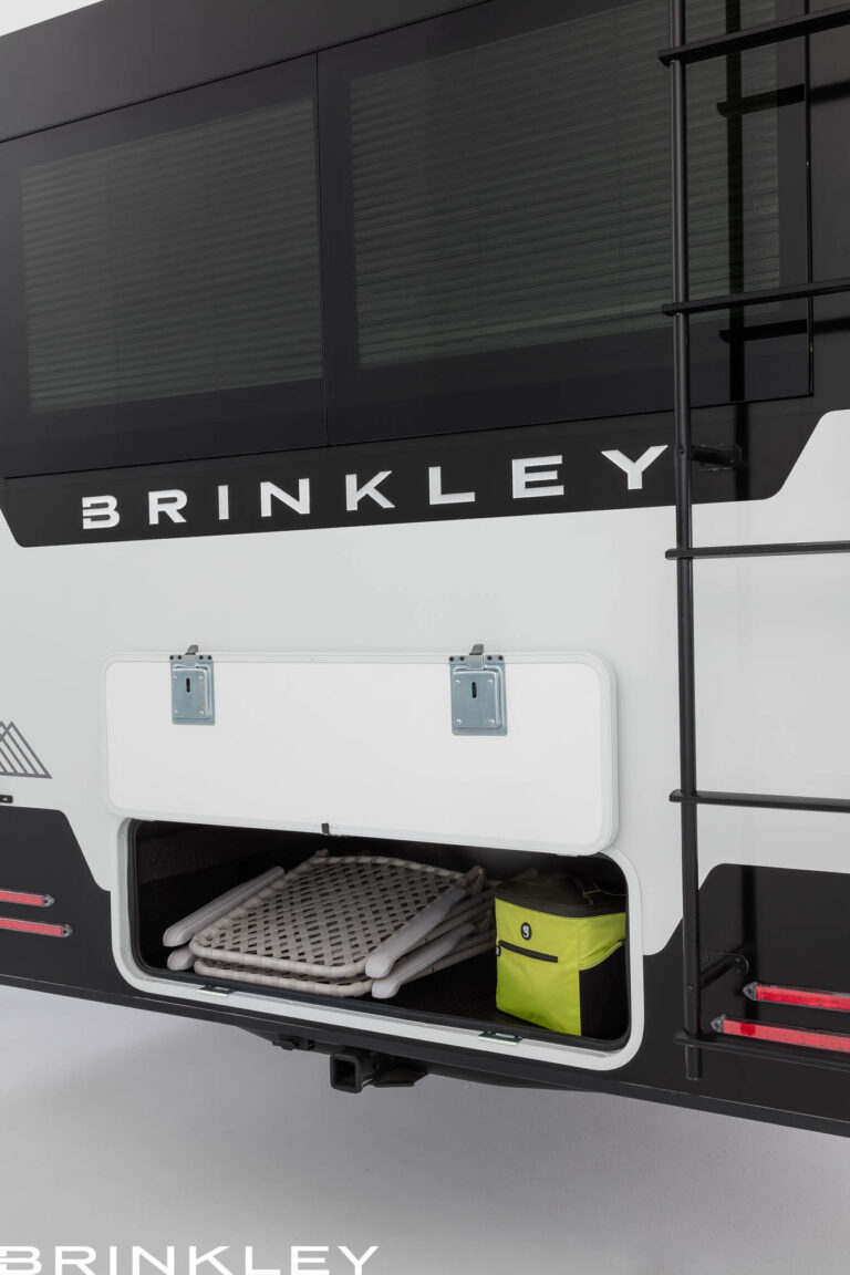 Model Z Luxury Fifth Wheels By Brinkley RV