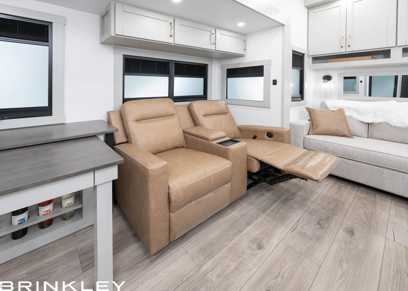 Model Z 3400 Fifth Wheels | Brinkley RV