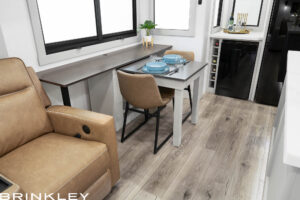 Model Z 3300 Fifth Wheels | Brinkley RV