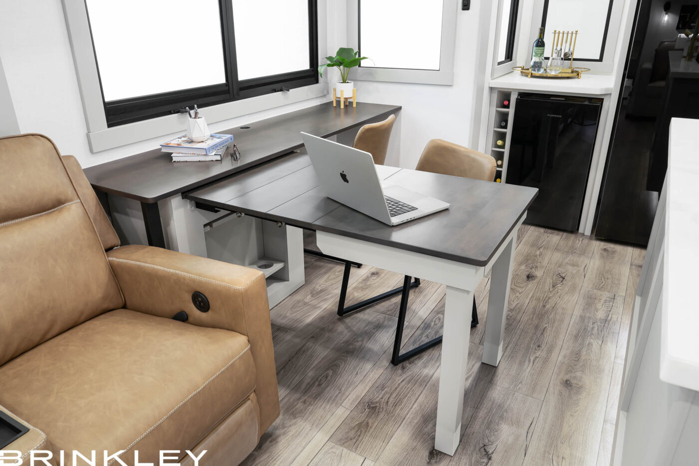 Model Z 3300 Fifth Wheels | Brinkley RV