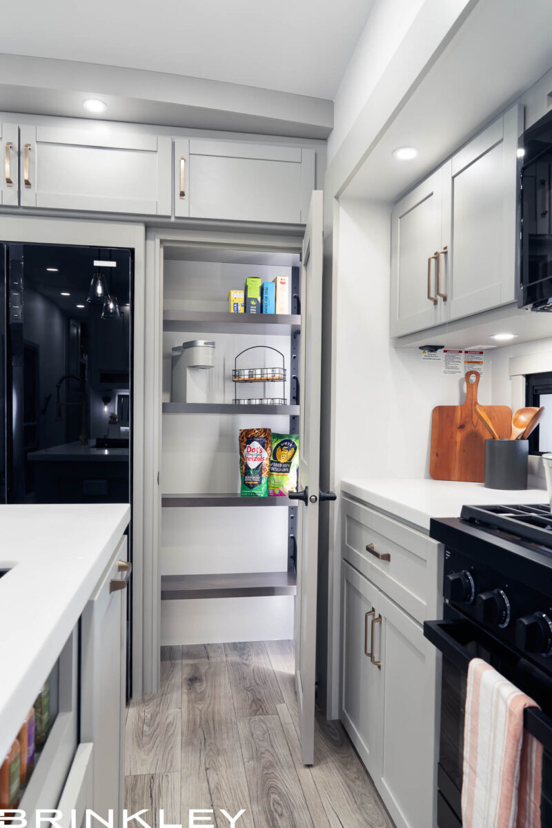 Model Z 3300 Fifth Wheels | Brinkley RV