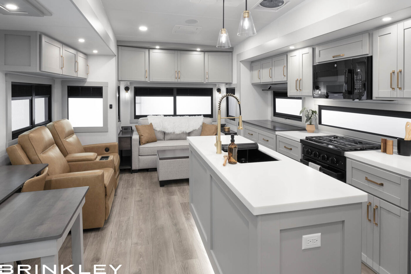 Model Z 2900 Fifth Wheels | Brinkley RV