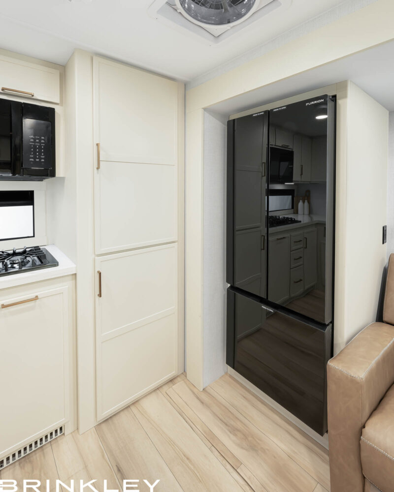 Model I 275 Travel Trailers | Brinkley RV