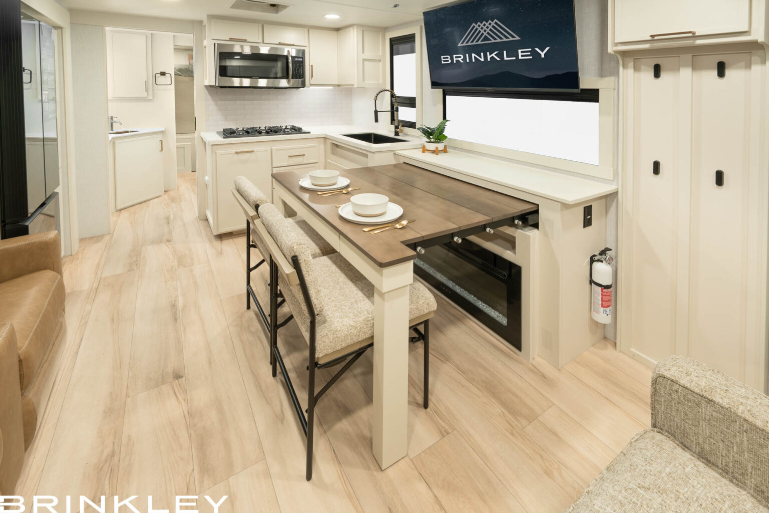 Model I 265 Travel Trailers | Brinkley RV